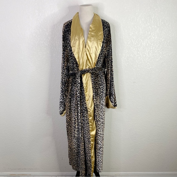 Natori | Intimates & Sleepwear | Vintage Josie By Natori Velvet Leopard ...